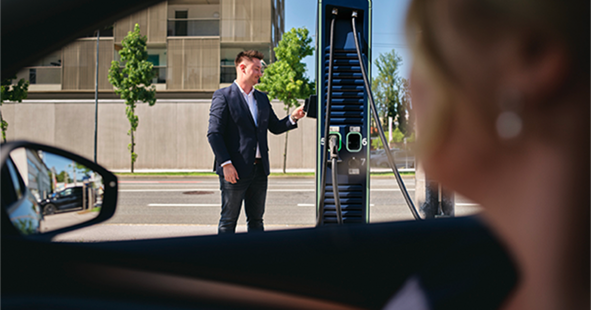 MOON POWER | Partner for all charging solutions